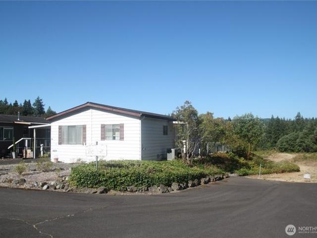 102 Sereno Circle Dr, Bremerton, WA 98312