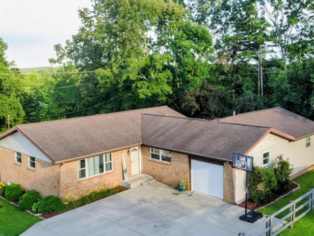 102 Shannon Sq, Corbin, KY 40701