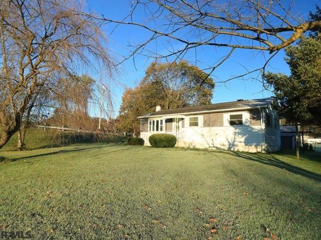 102 Sheep Hill Ln, Millheim, PA 16854