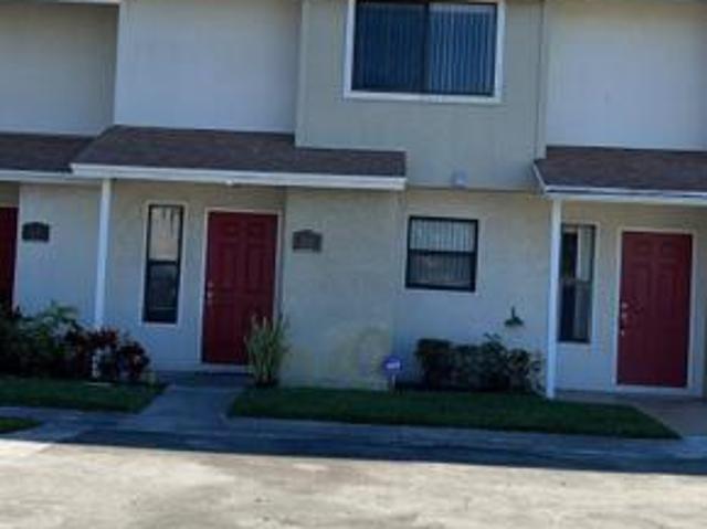 102 Shoreview Dr Unit 102, Greenacres, FL