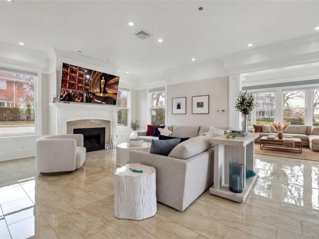 102 Shore Road