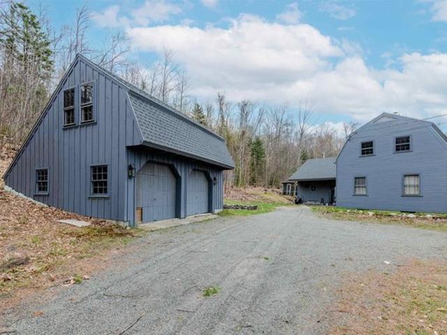 102 Skyline Dr, Franconia, NH 03580