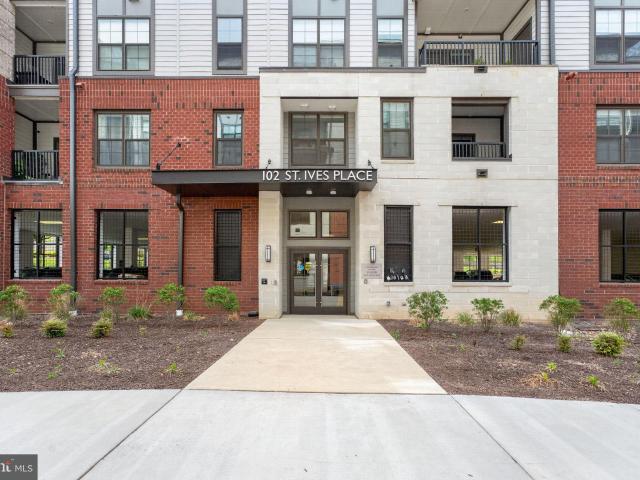 102 St Ives Pl, Unit 305, Oxon Hill, MD 20745 | MLS #MDPG2199 | Compass
