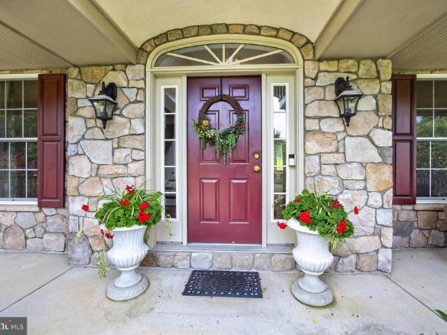 102 Steeplewood Drive
