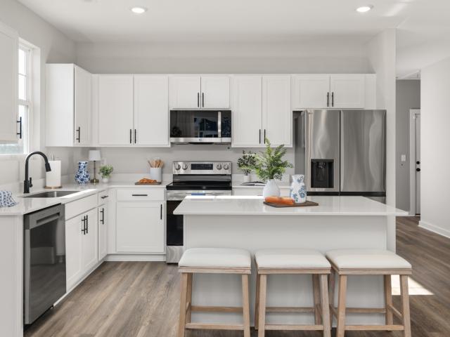 102 Stoneview Dr