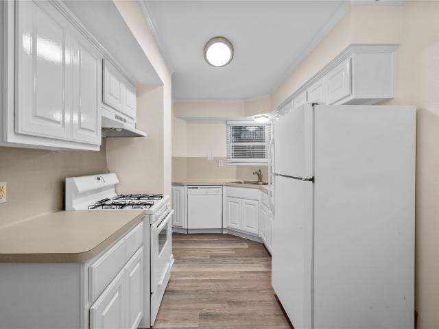 102 Strand St Street 31