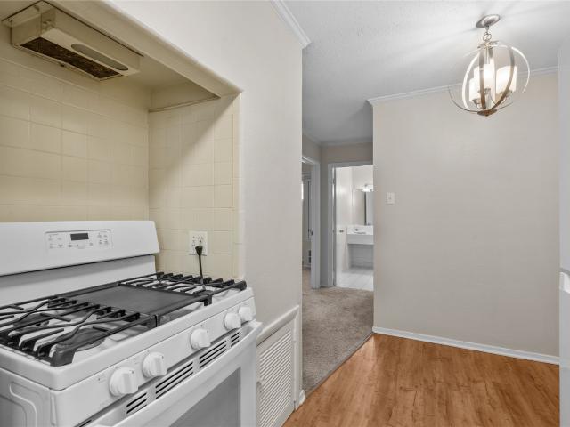 102 Strand Street 12