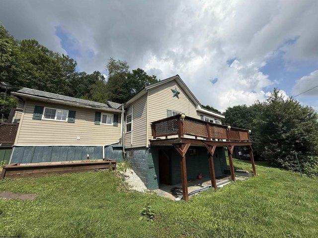 102 Sutton Ave, West Union, WV 26456