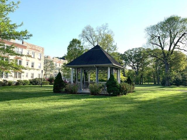 102 Summer St Unit 2A, Stamford, CT 06840