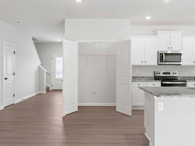 102 Sundew Road
