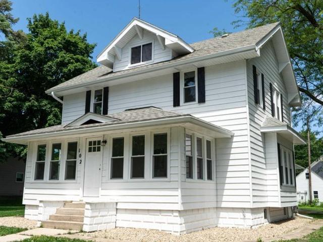 102 SW 3rd Ave, Pocahontas, IA 50574
