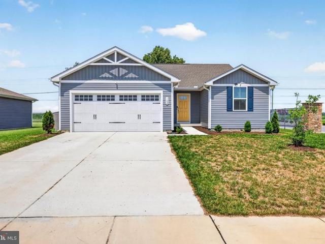 102 Pond View Ln, Seaford, DE 19973