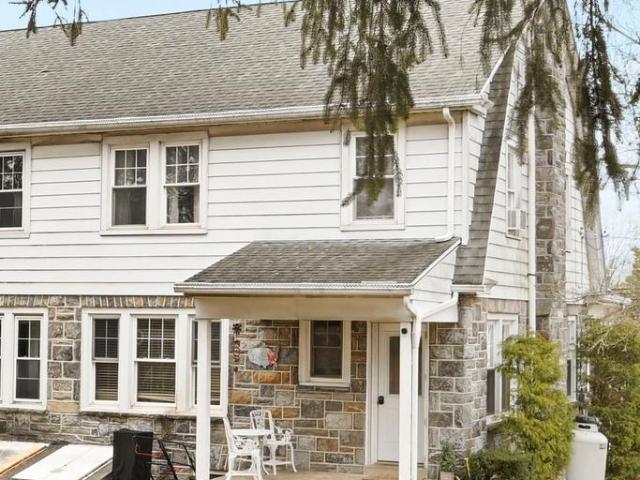 102 Poplar Street