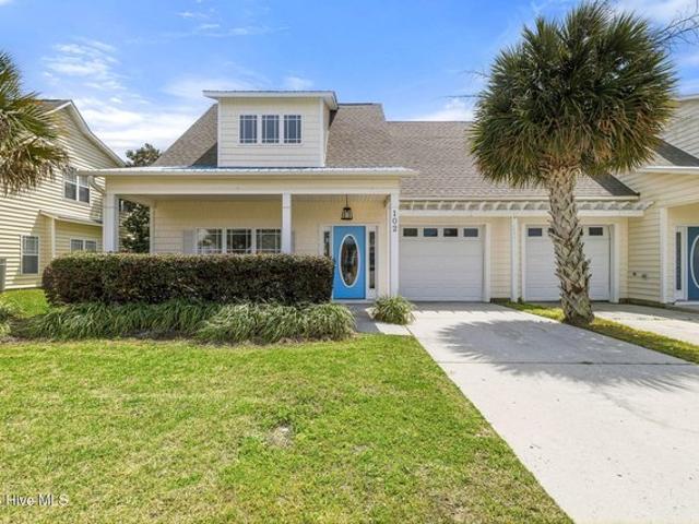 102 Phoebee Ct, Hampstead, NC 28443