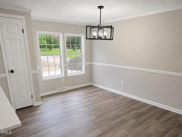 102 Pineview Drive