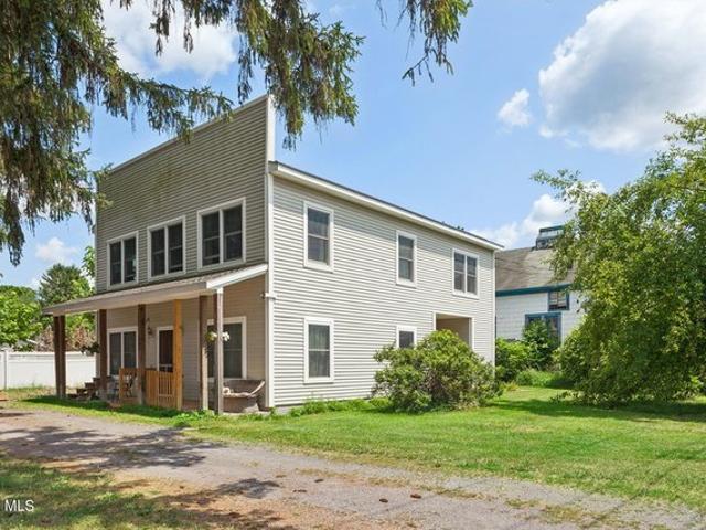 102 Pleasant Ave, Middleburgh, NY 12122