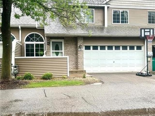 102 Primrose Ct, Vadnais Heights, MN 55127