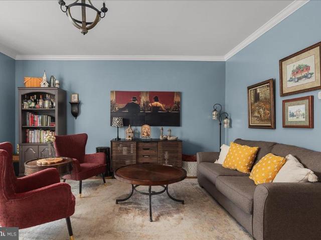 102 Rotunda Drive