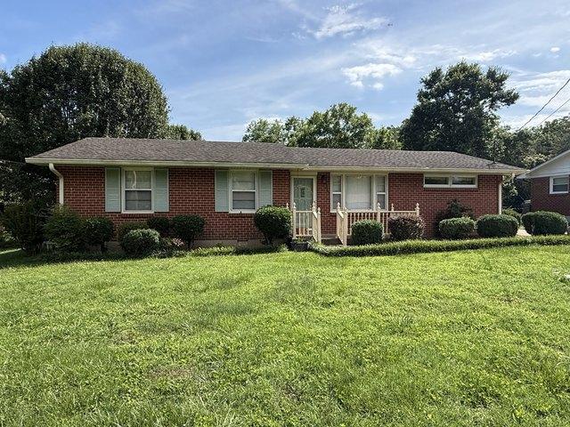 102 Robinhood Cir, Hendersonville, TN 37075