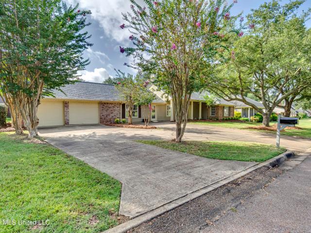 102 Rockwood Drive