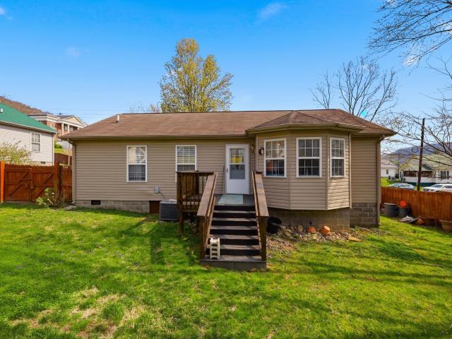 102 Rosebud Avenue