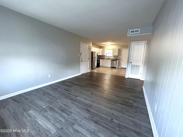 102 Ravenwood Drive # D