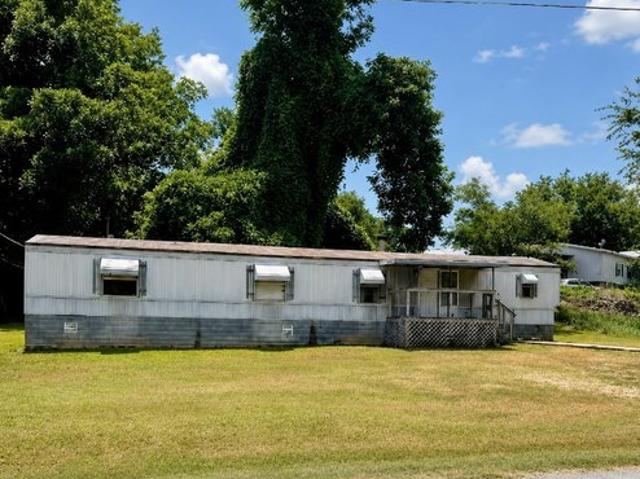 102 Raymond Rd, Abbeville, SC 29620
