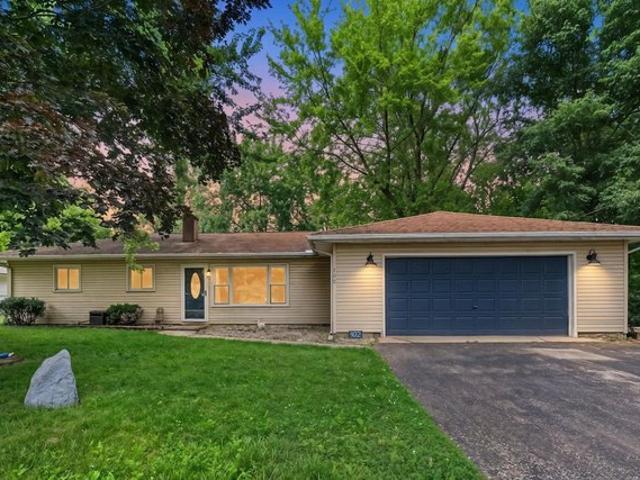 102 Ra Mar Dr, Warsaw, IN 46580