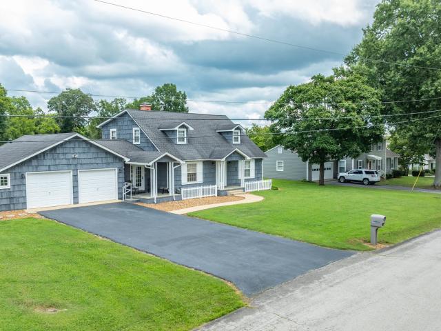 102 Revere Dr
