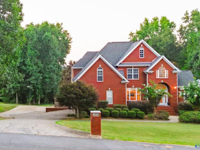 102 Riverview Lane