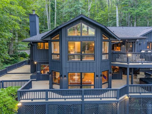 102 Ridge Drive