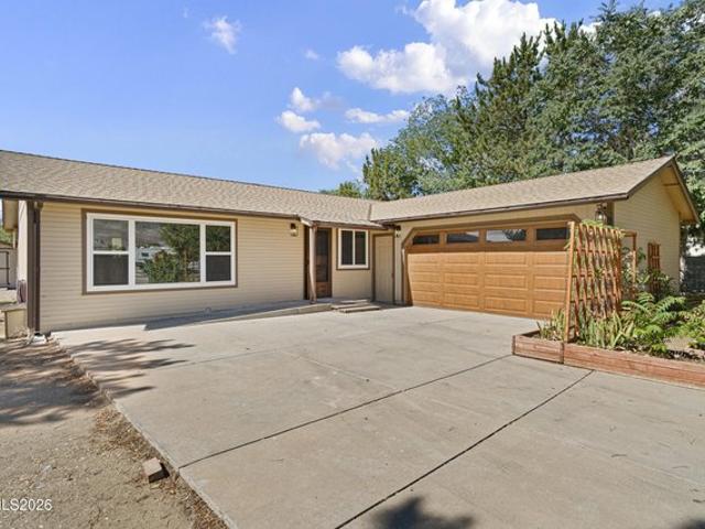 102 Ring Rd, Dayton, NV 89403