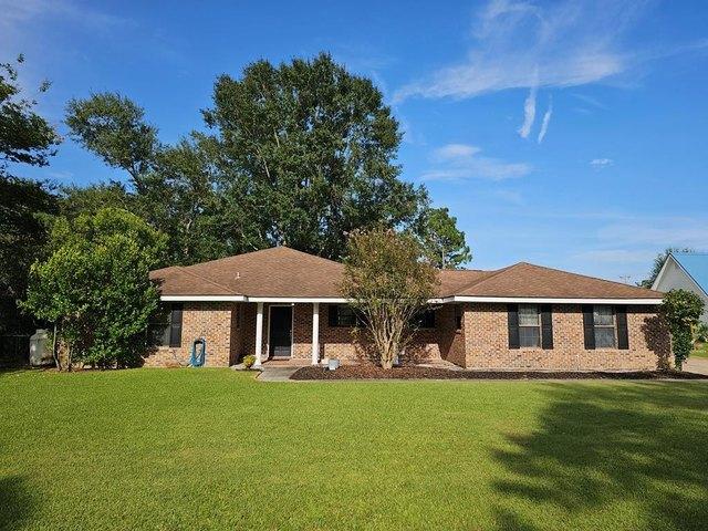 102 Rustic Ln, Carriere, MS 39426