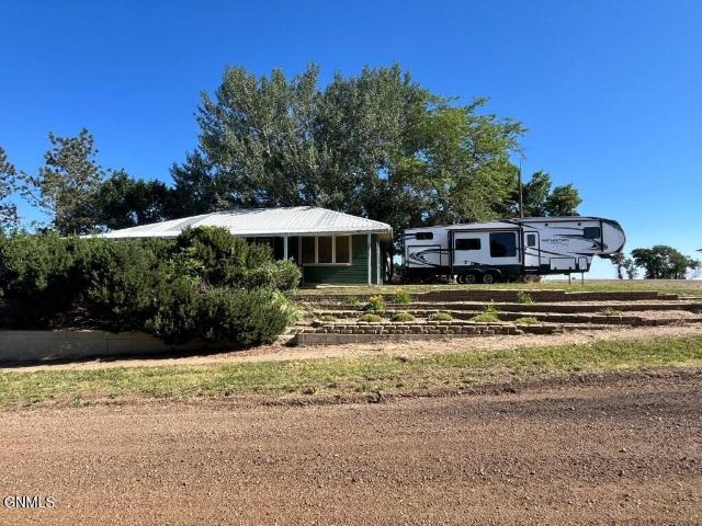 102 W Texas Street