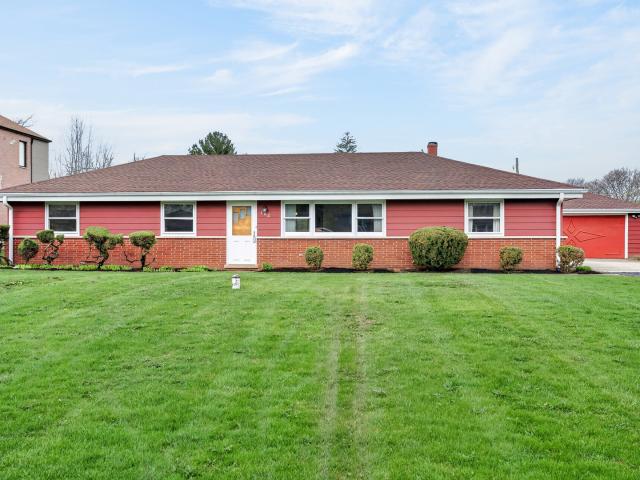 102 W Elaine Cir, Prospect Heights, IL 60070 | MLS #12621 | Compass