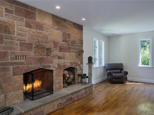 102 W Lake Road