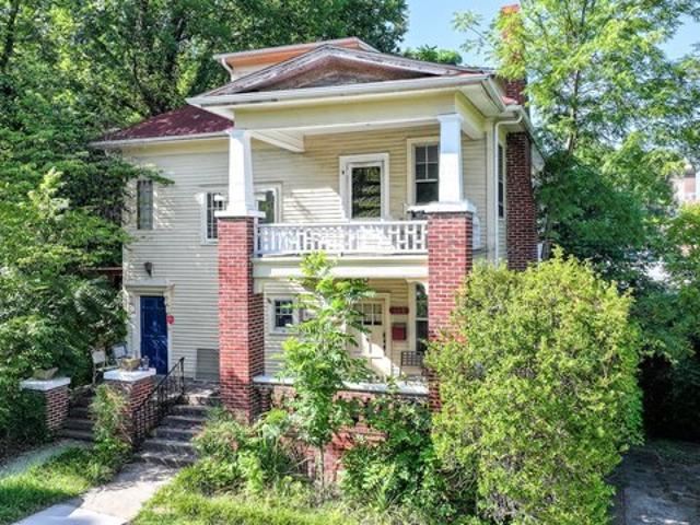 102 W McKee St, Greeneville, TN 37743