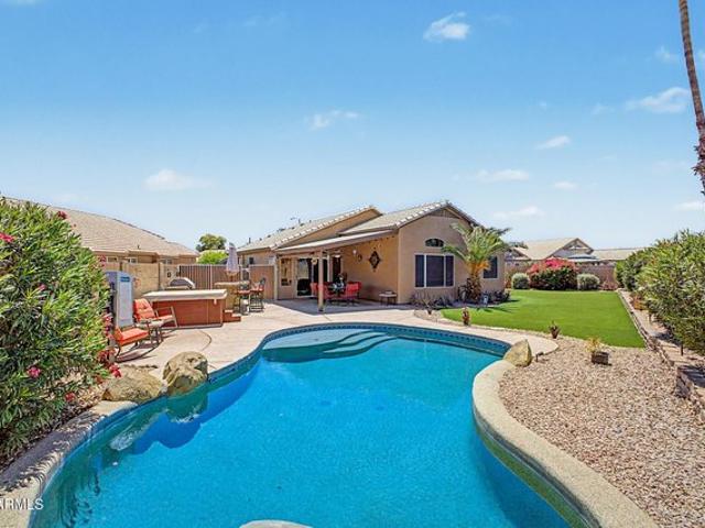 102 W Morrow Dr, Phoenix, AZ 85027