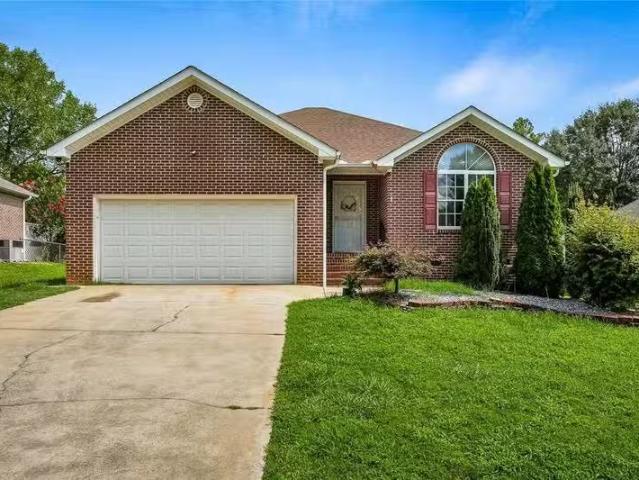 102 Woodbridge Circle, Anderson, SC 29621 654929629