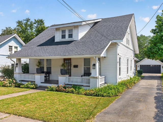 102 Woodford Drive
