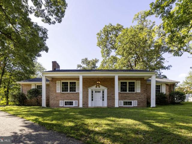 102 Woodland Road
