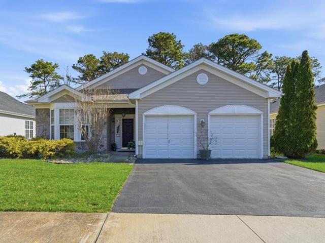 102 Warwick Rd, Galloway Township, NJ 08205