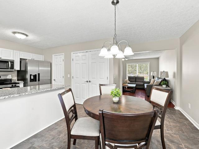 102 Westchester Dr