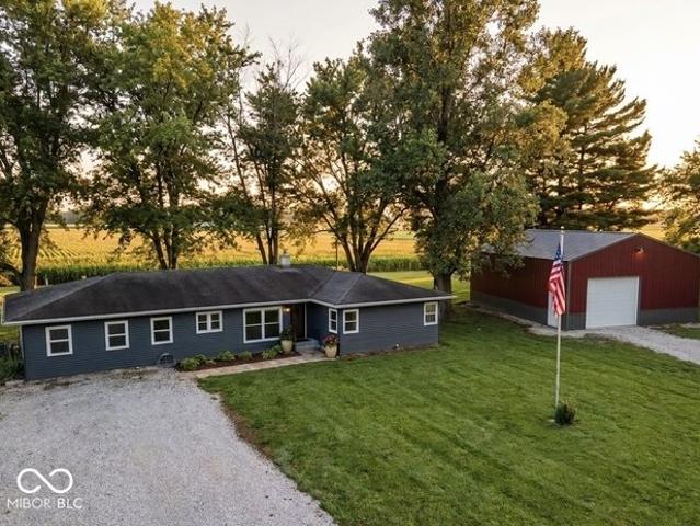 102 Westwood Dr, Fillmore, IN 46128