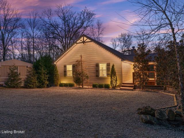 102 Whipperwill Dr