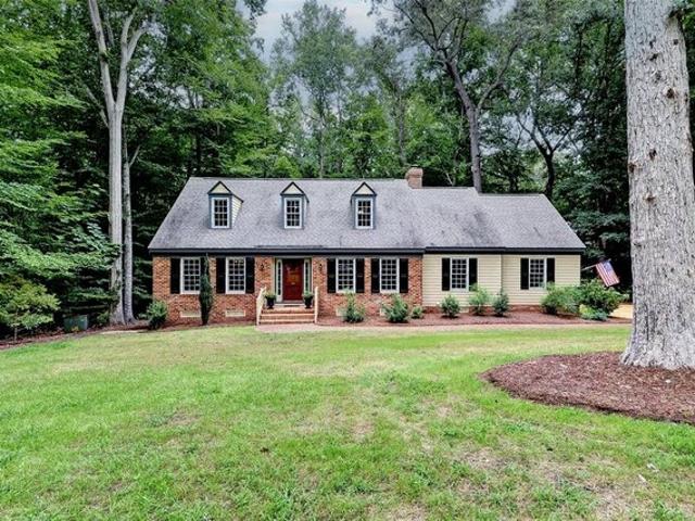 102 Whitehall Ct, Williamsburg, VA 23188