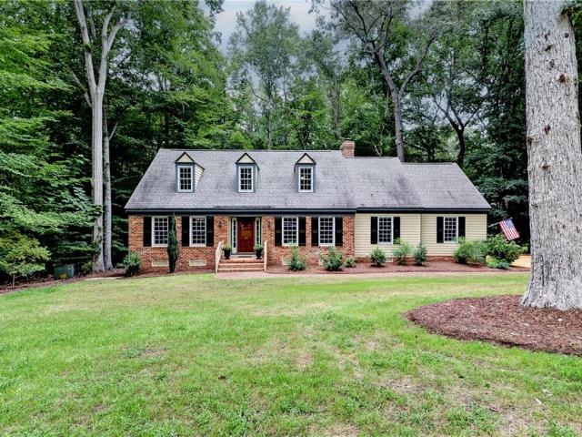 102 Whitehall CT