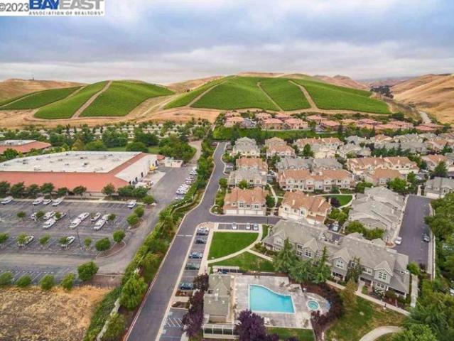 102 Windward Common #5, Livermore, CA 94551
