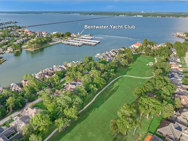 102 Winthrop Harbor S