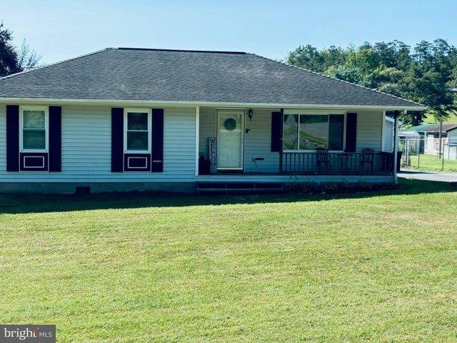 102 Wishbone Cir, Hedgesville, WV 25427